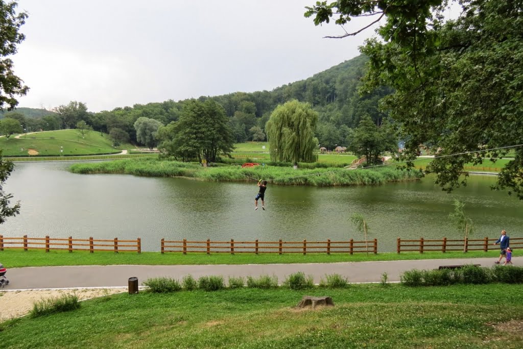 Parc Aventura Braşov, ideal pentru a va depasi limitele ...