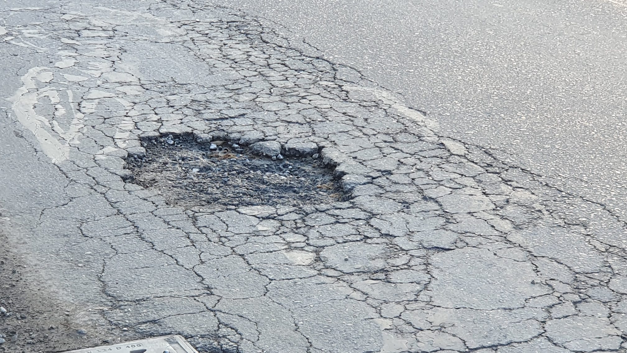 Au reapărut gropile pe Șoseaua Vestului din Ploiești: „În stația ...