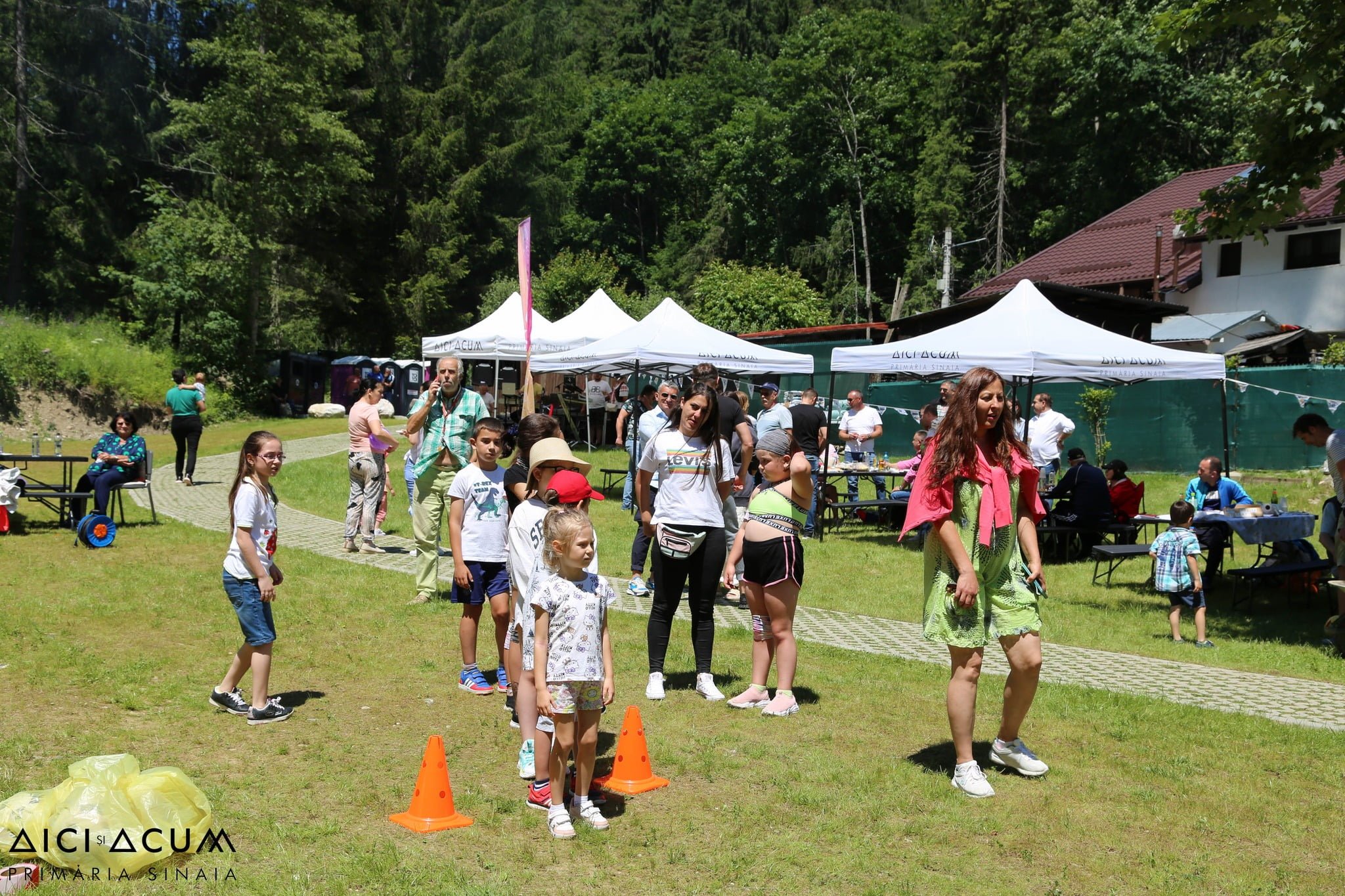 Primăria Sinaia a inaugurat un loc de picnic. Primăria Ploiești a ...