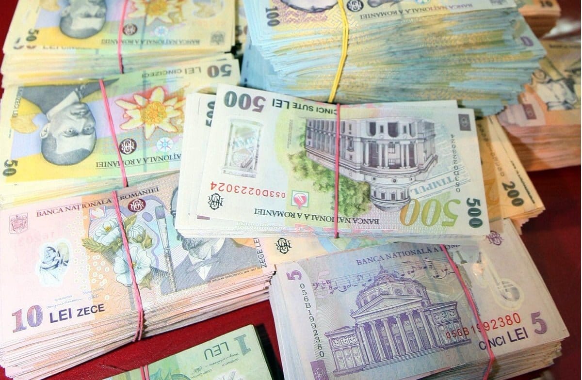 Furt de 70 000 de lei dintr-o casă din Ploiești. Principalul suspect ...