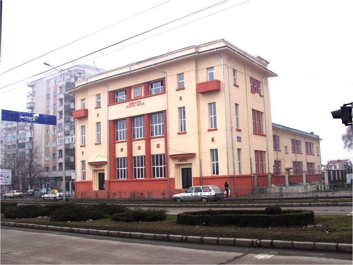 „Dacă noi, ca tineri absolvenți, refuzăm să mai predăm, de educația ...