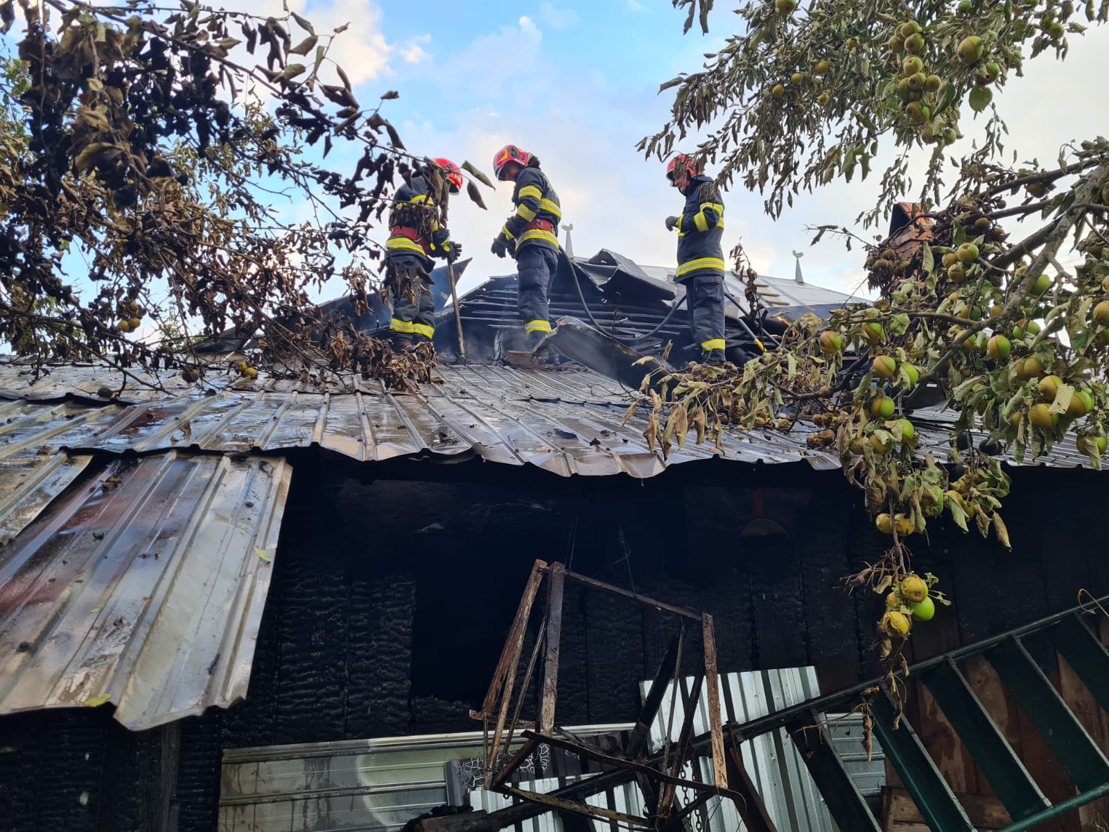 Incendiu la o casă din Jugureni - Observatorul Prahovean