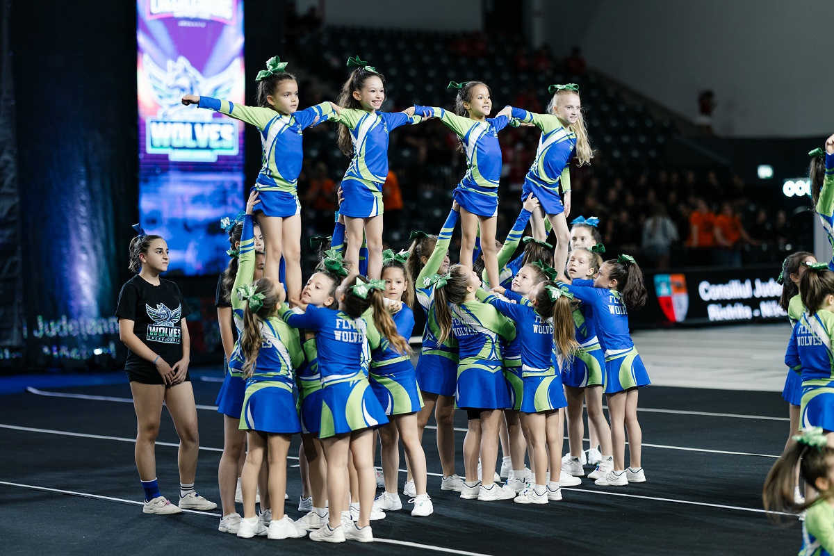 Daniela Constantin a adus cheerleading-ul la Ploiești. „Nu suntem majorete” - Observatorul Prahovean