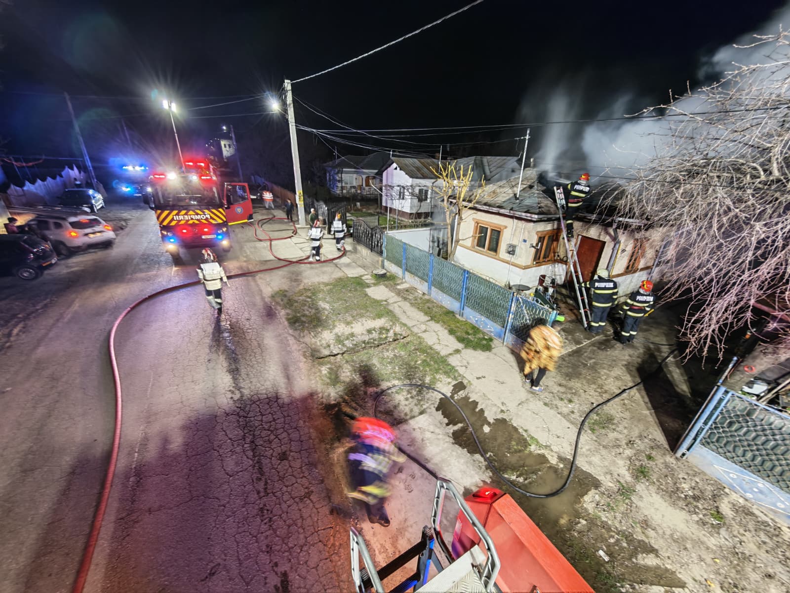 O locuință a ars seara trecută în comuna Râfov. Cauza incendiului ...