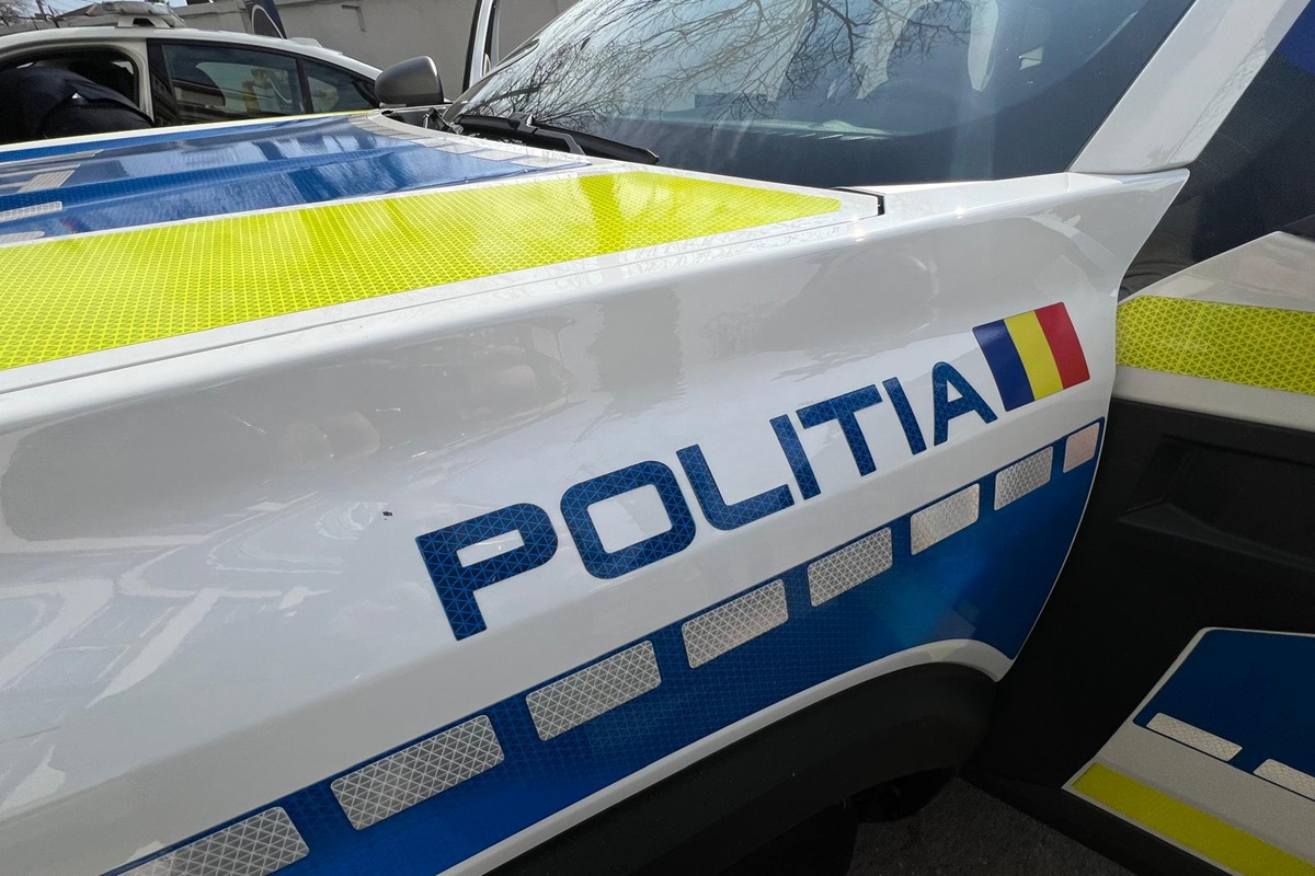 Polițist mușcat de câine în timpul unei intervenții în Prahova ...