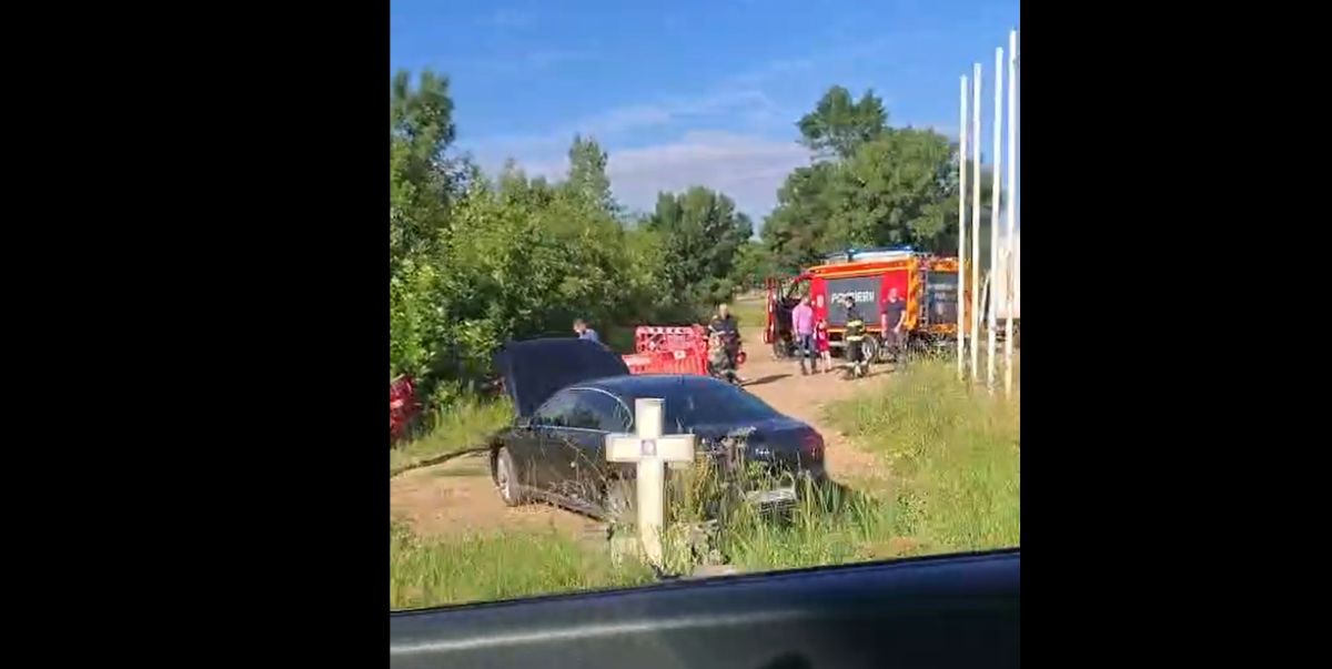 Accident pe centura de vest a Ploieștiului. O mașină a fost proiectată ...